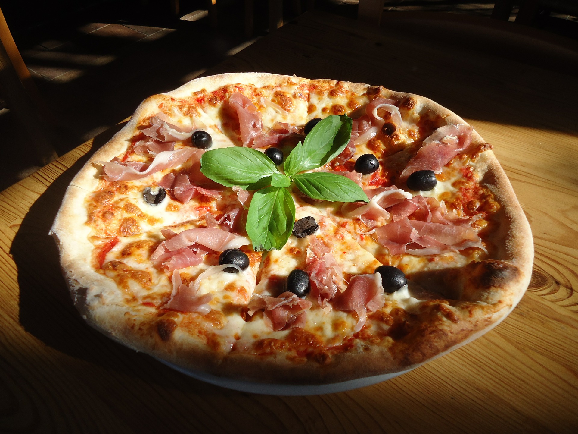 Die beliebtesten Pizzen der Welt - Pizzasorten.com